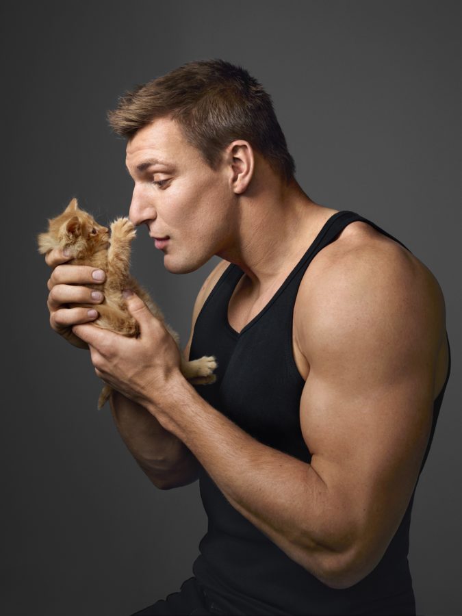 Gronk's ESPN The Magazine photo shoot proves to be the cat's meow ...