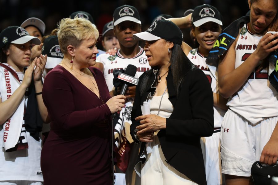 Holly Rowe: 20 years with ESPN and more to come - ESPN Front Row