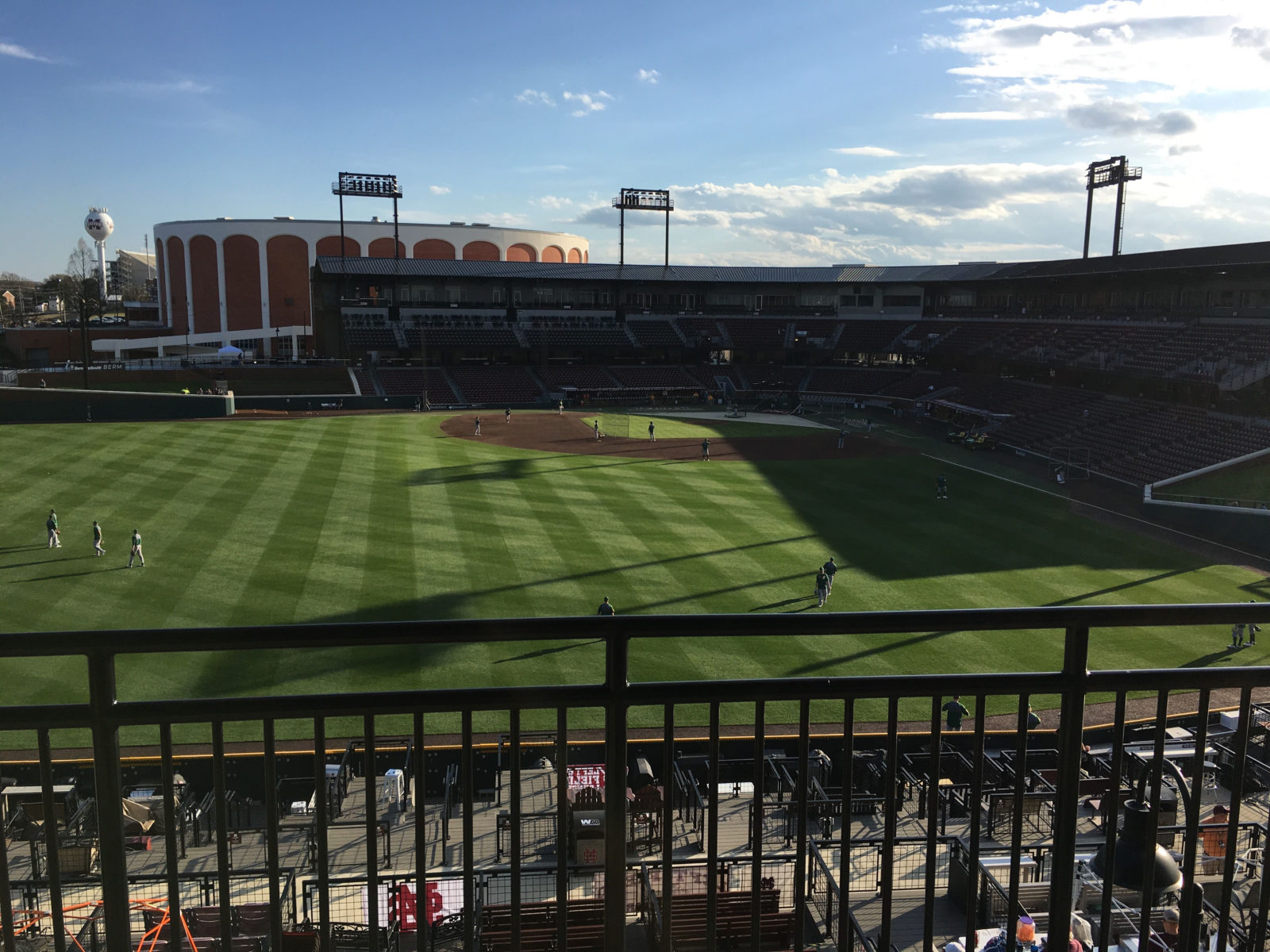 Home Suite Home: Mississippi State's "Left Field Lofts" host ESPNU ...