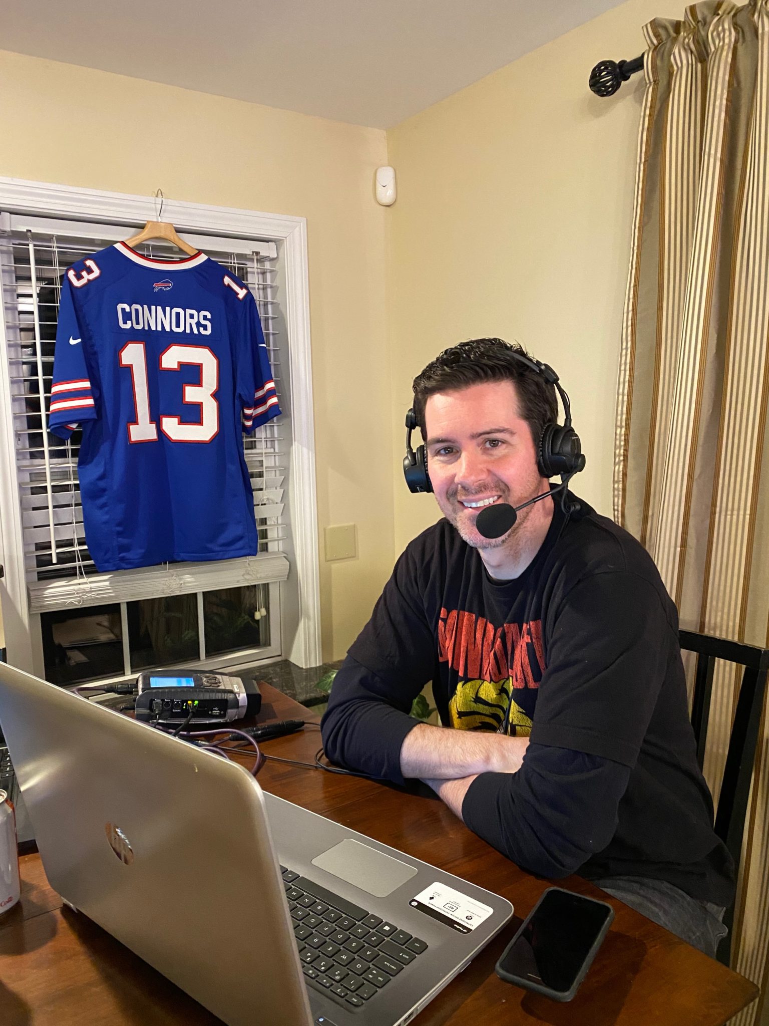 SportsCenter Anchors Find More Ways To Connect With Fans On ESPN Radio ...