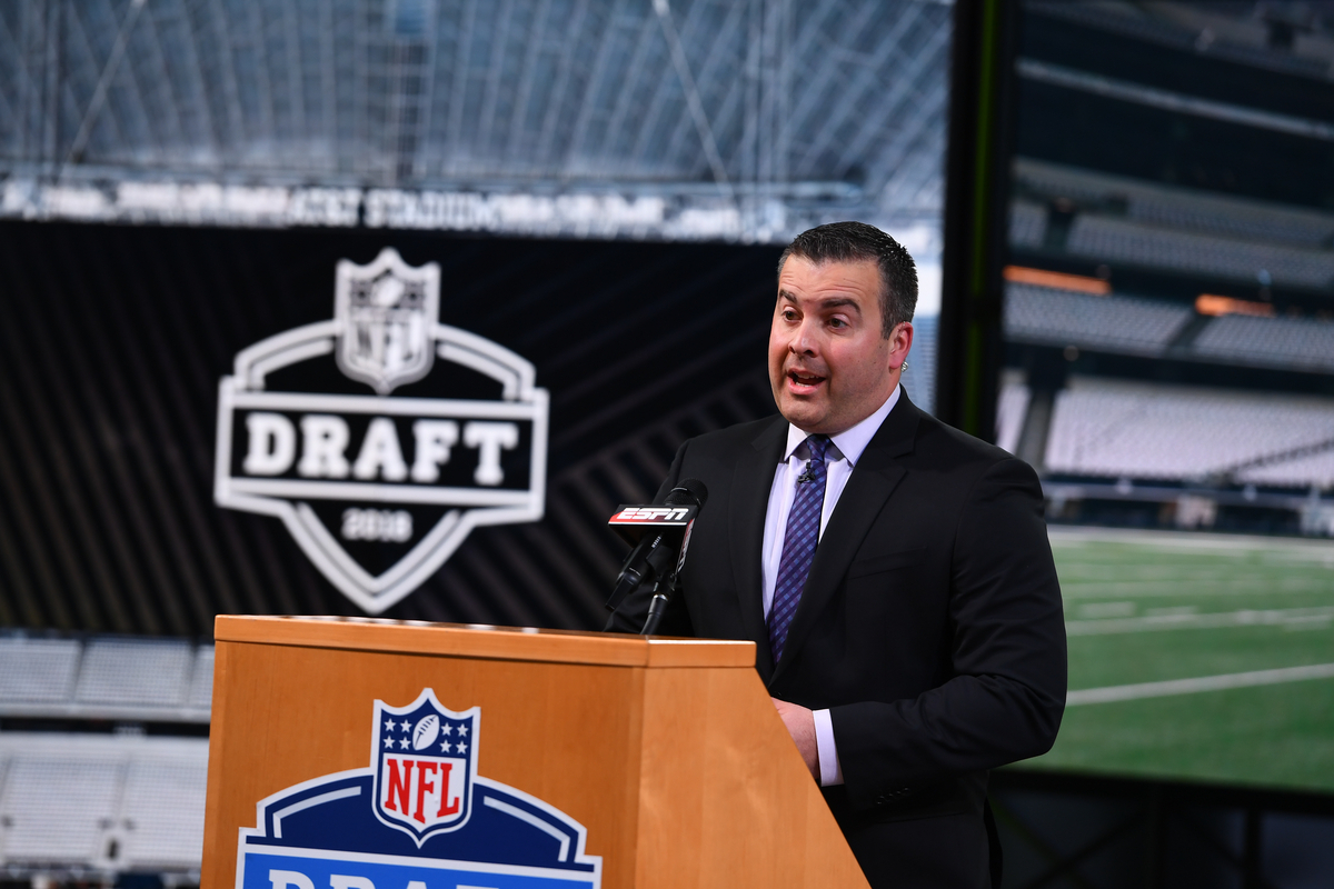 Emotional Outpouring of Tributes Honor the Memory of ESPN's Chicago ... Emotional Outpouring of Tributes Honor the Memory of ESPN's Chicago ...