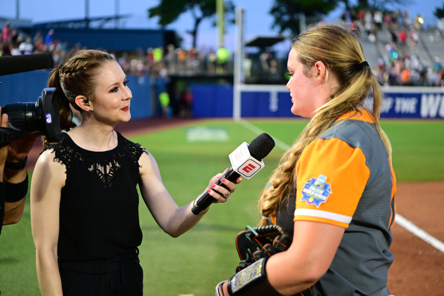 Courtney Lyle Balances New Motherhood with Back-to-Back ESPN Game ...