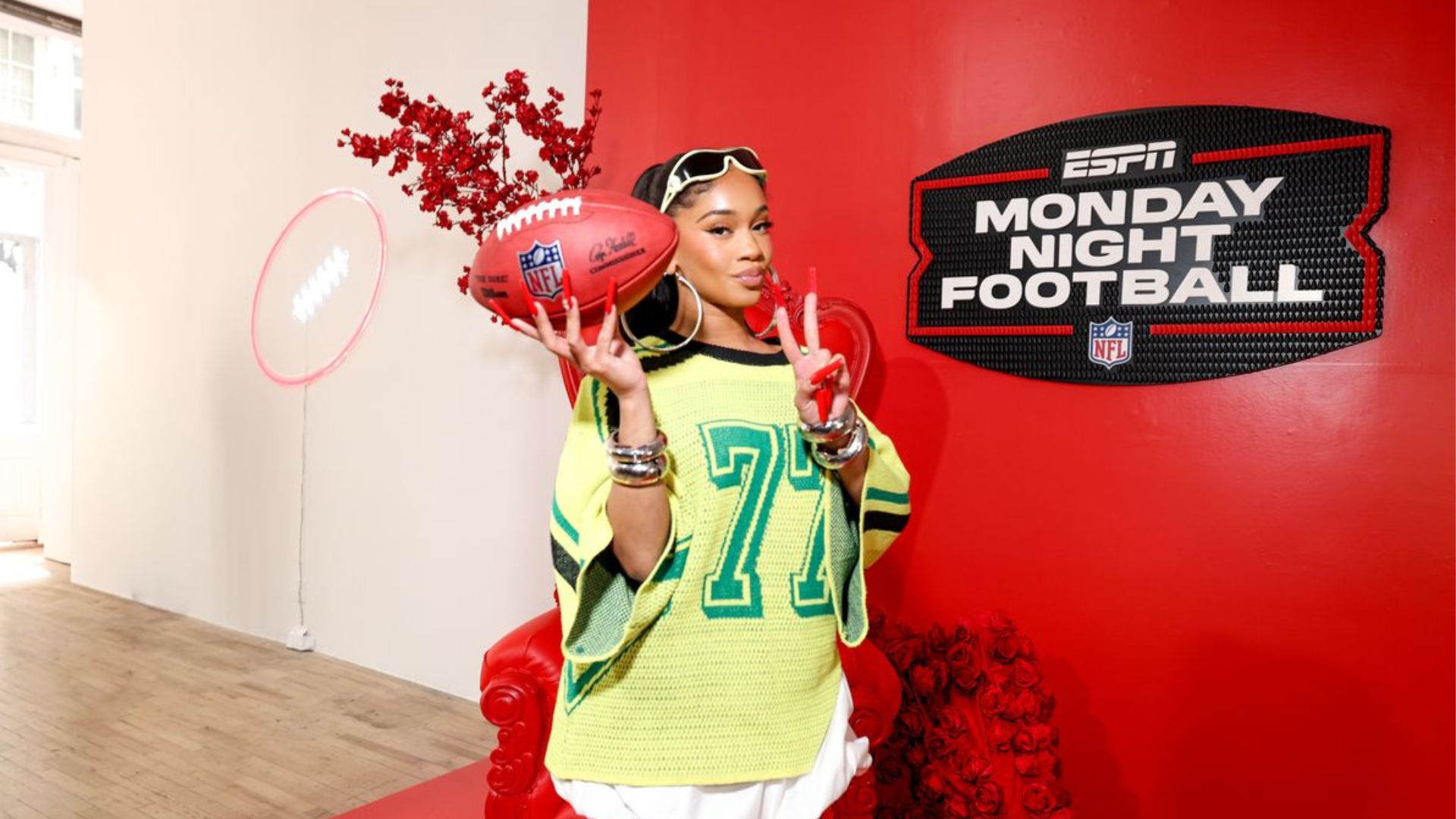 Preview ESPN's New NFL Animations, Graphics Package - ESPN Front Row